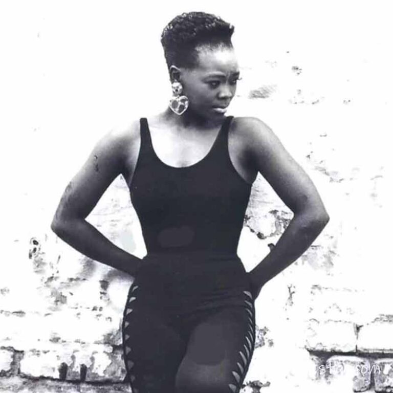 Top 10 Famous African Female Singers You Should Know in 2025